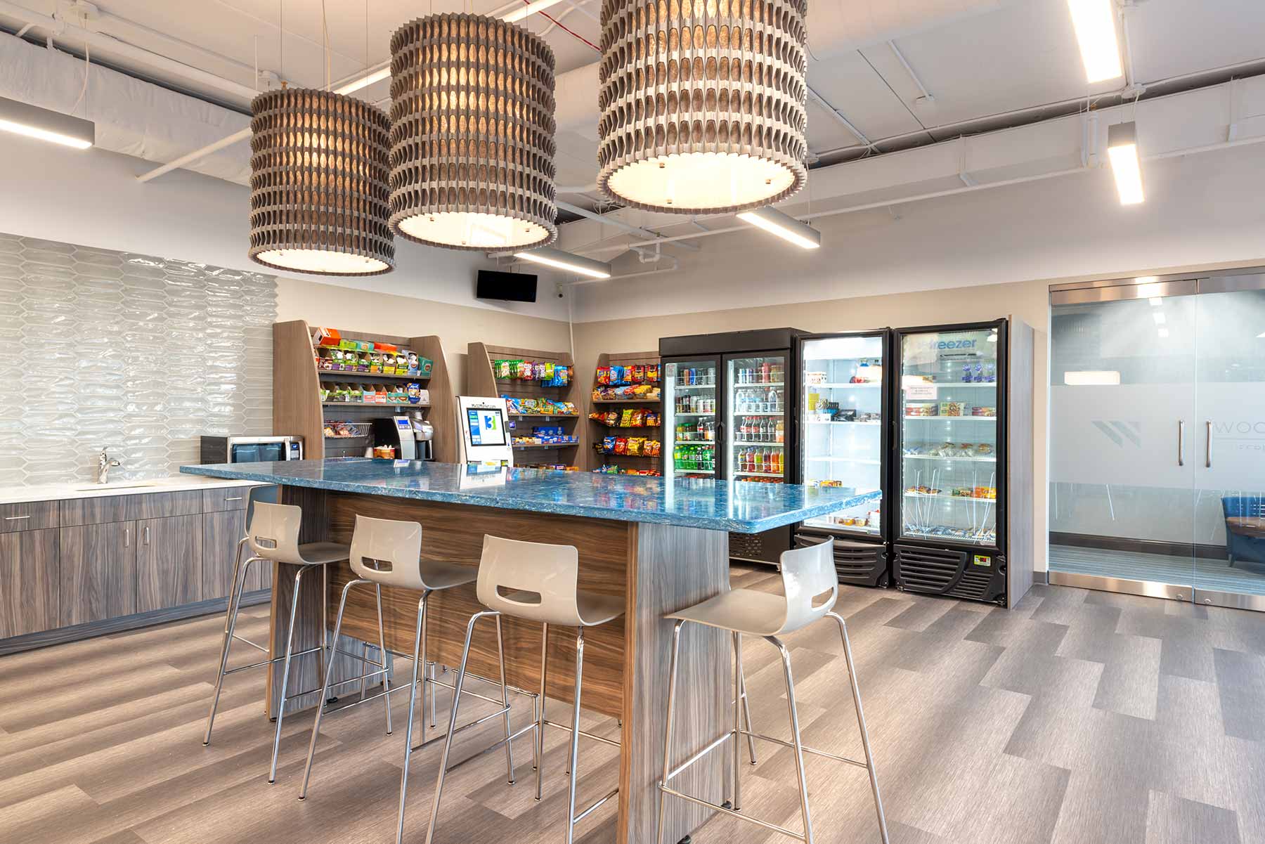 1300 Woodfield Amenity Center – Interwork Architects