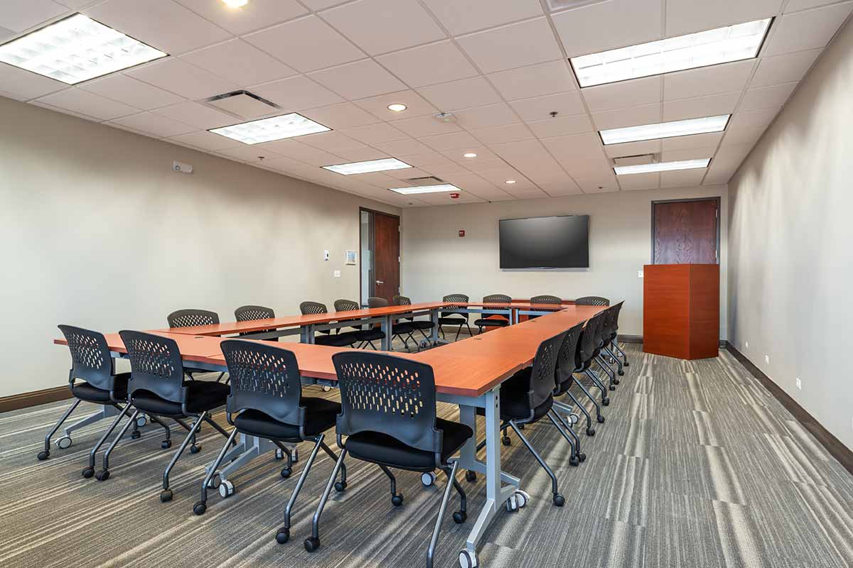 1300 Woodfield Amenity Center – Interwork Architects