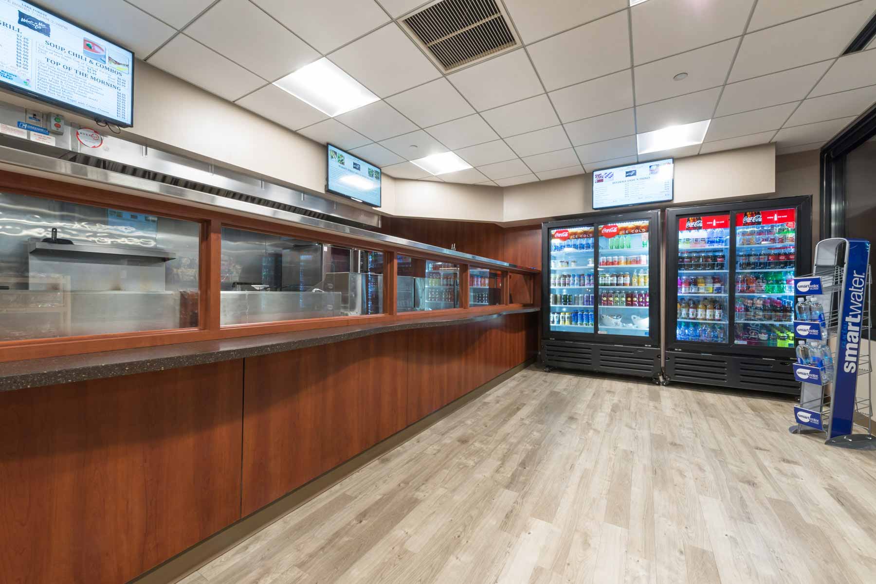 Landmark of Lakeforest Deli – Interwork Architects